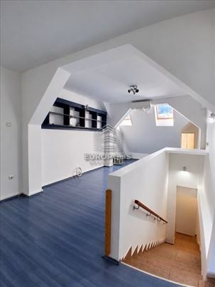 Svetao duplex u srcu Zemuna – idealan za poslovni