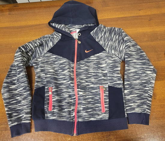 Nike duks jakna vel.12