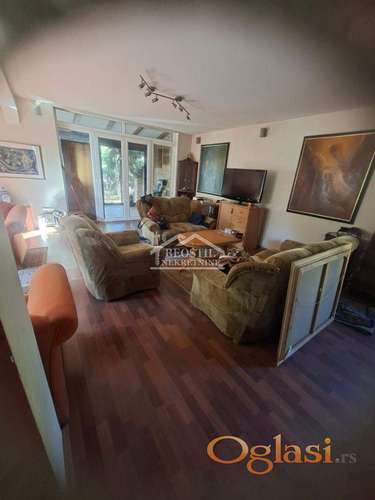 Porodična kuća na Ledinama ID#25987