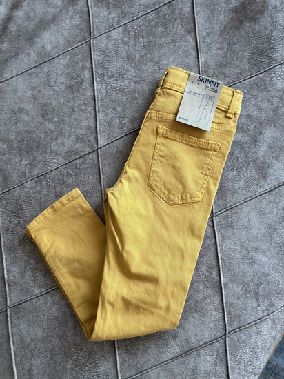 Nove pantalone za jesen, 5-6 god