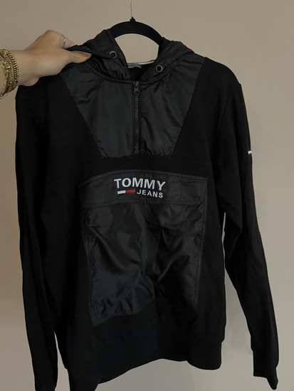 Tommy Hilfiger crni duks