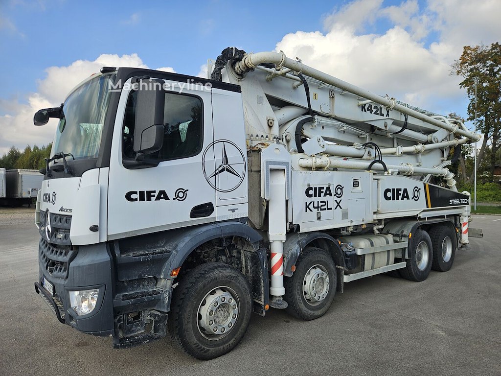 Cifa na šasiji Mercedes-Benz AROCS pumpa za beton
