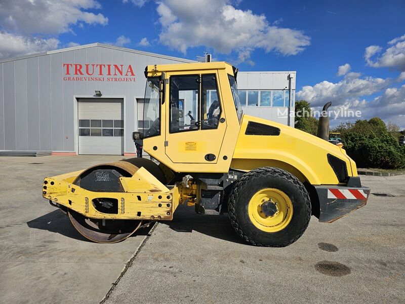 BOMAG BW177 kompaktor s jednim valjkom