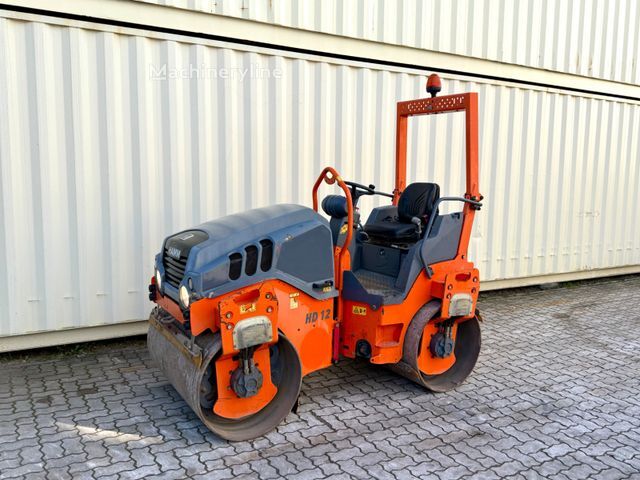 Hamm HD12VV mali valjak