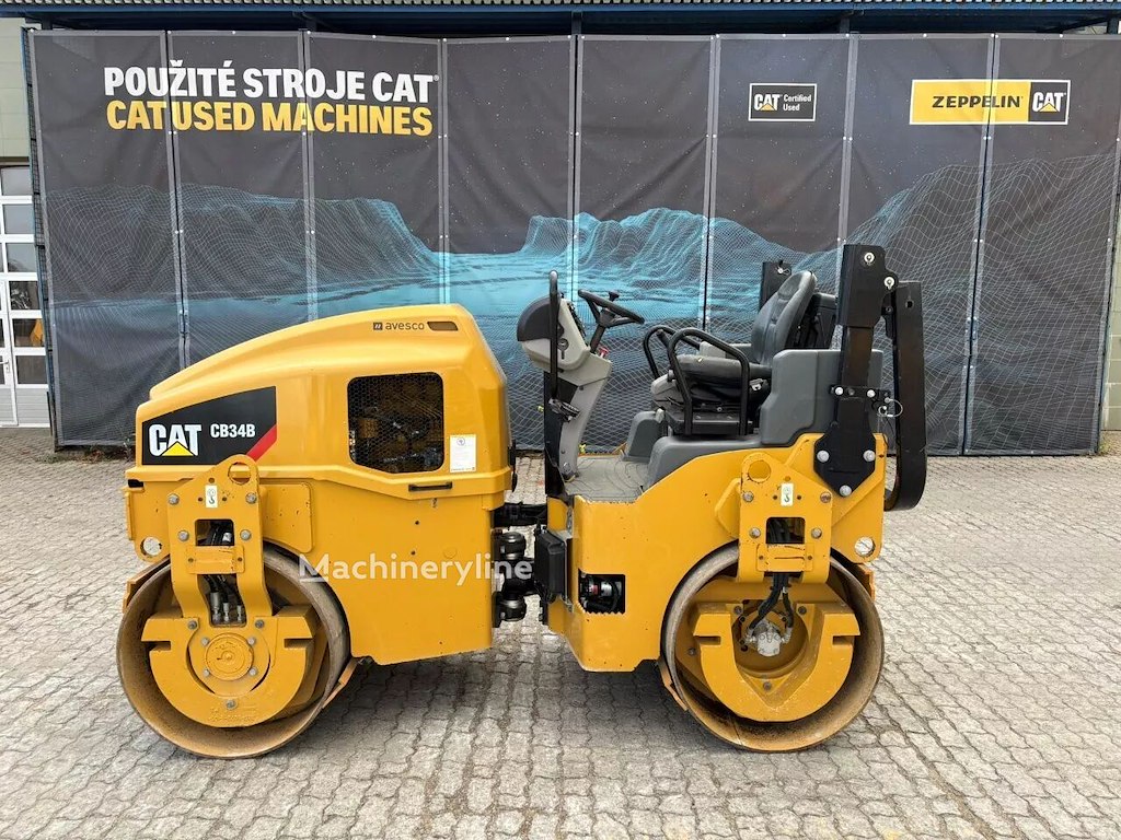 Caterpillar CB34B mali valjak