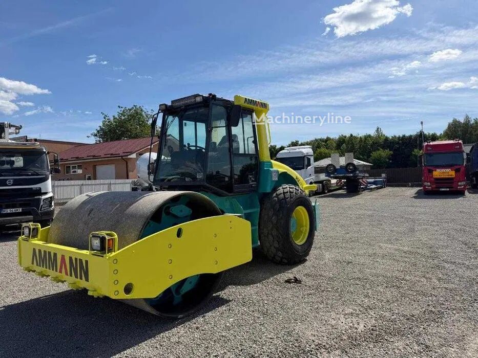 Ammann kompaktor s jednim valjkom