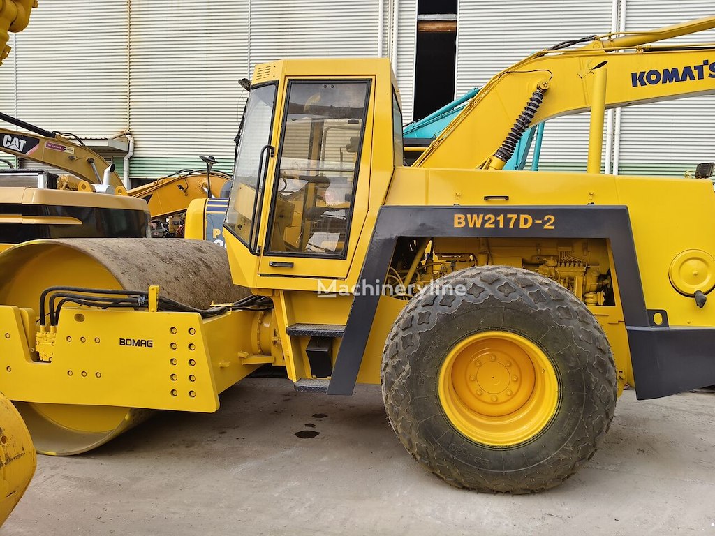 BOMAG BW217 kompaktor s jednim valjkom