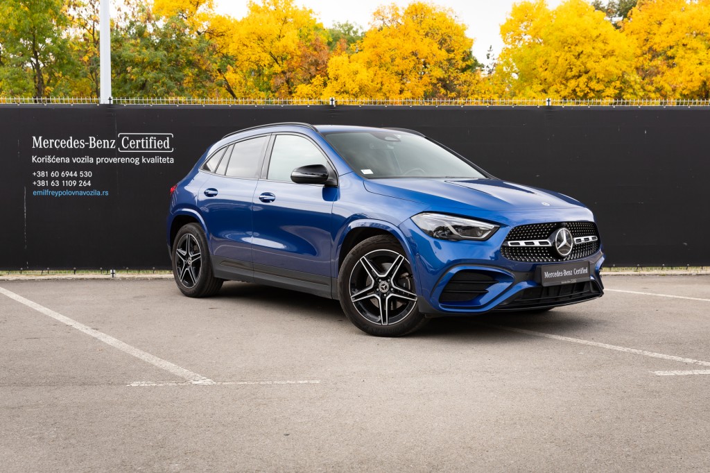 MERCEDES-BENZ GLA