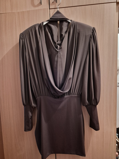 Zara mini haljina golih ledja