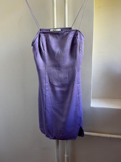 Ljubičasta mini haljina Pull&Bear
