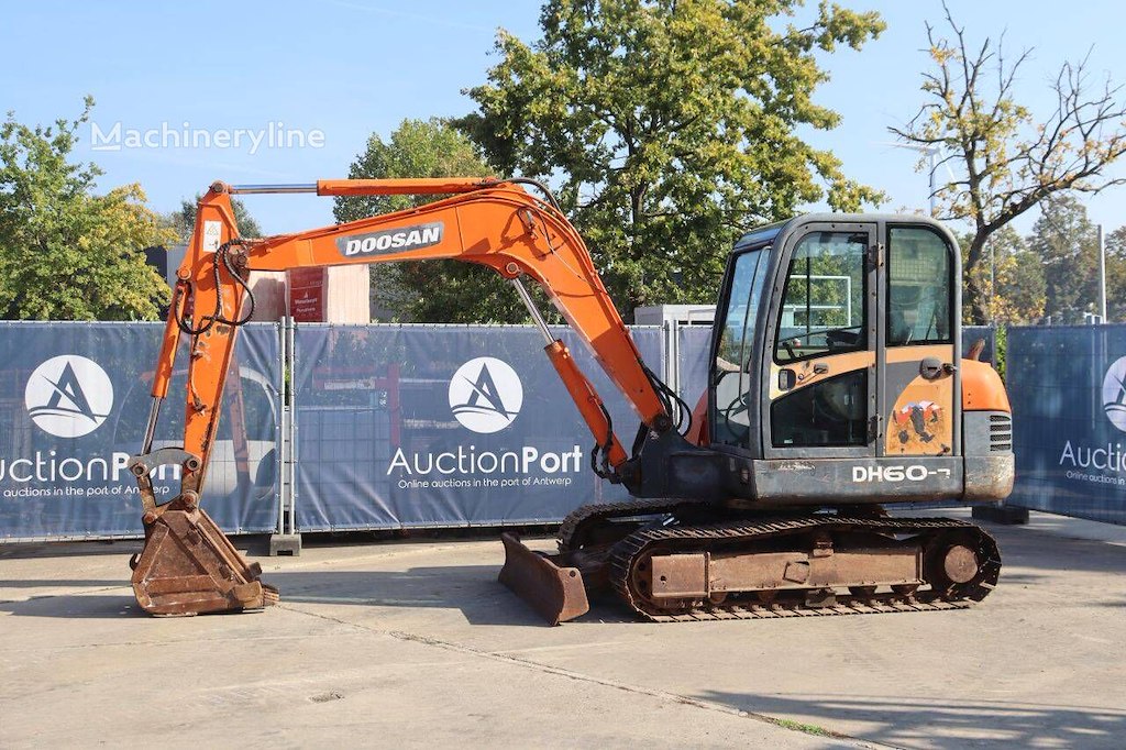 Prodaje se Doosan DH60-7 bager guseničar na aukciji