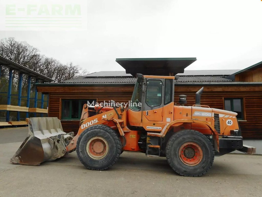 Doosan dl200 ( 11,6t ) mit volvo sw mini bager