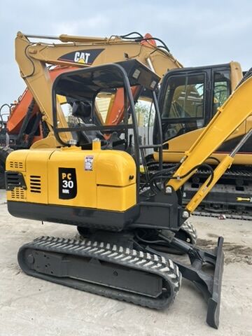 Komatsu PC30MR mini bager
