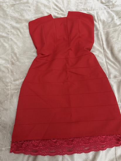Mini crvena haljina