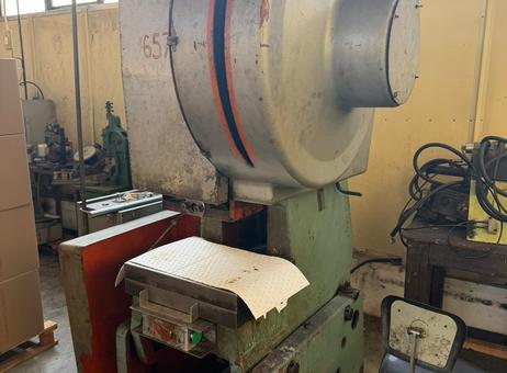 Ekscentarska presa SMERAL LEN 25 C