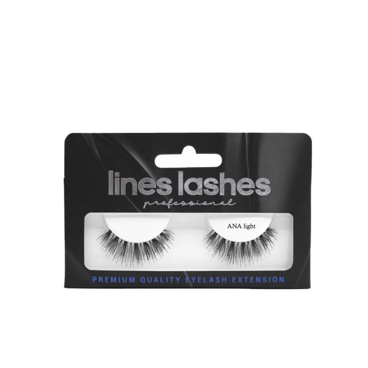 LINES LASHES
Ana Light