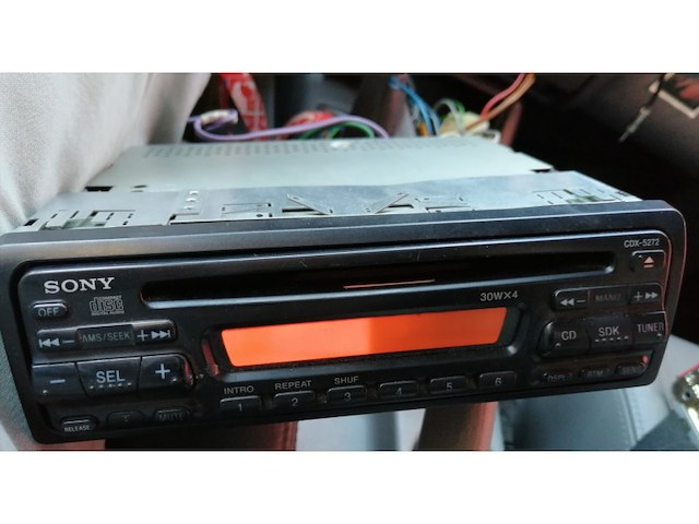 SONY auto radio CD player CDX 52-72