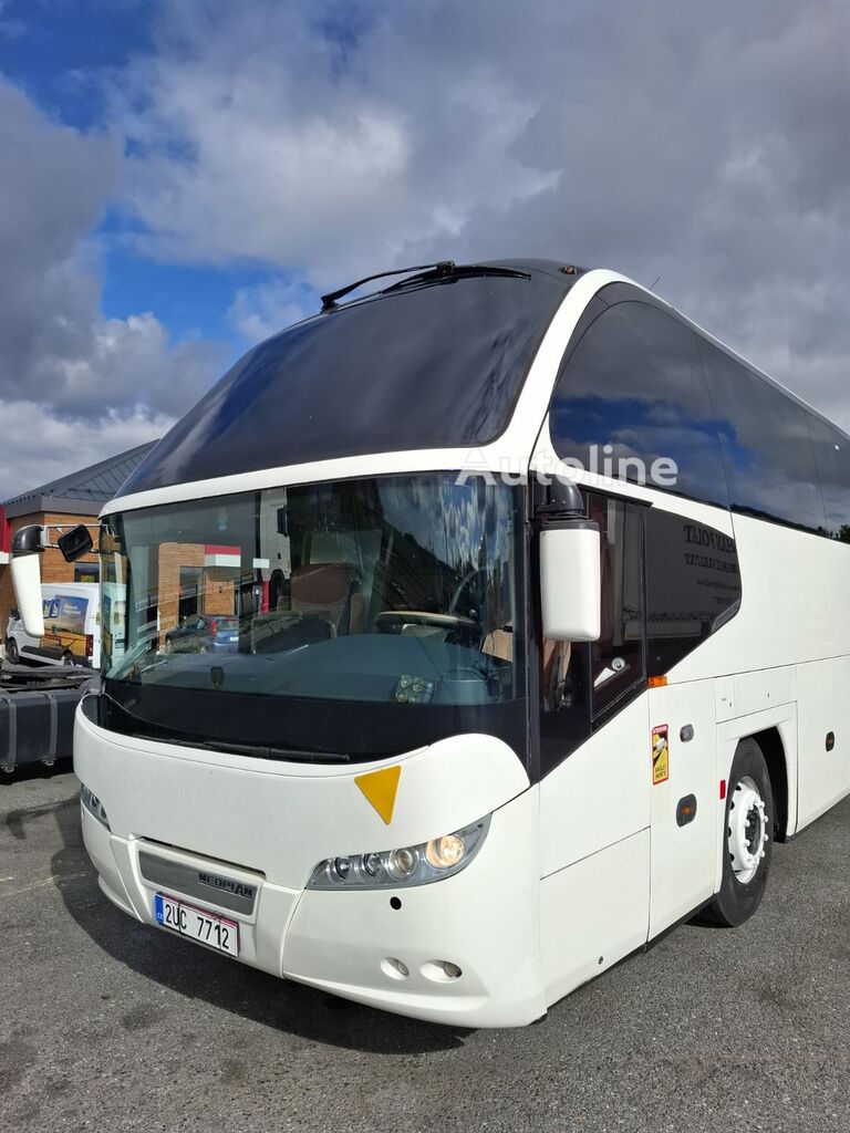 Neoplan Cityliner N1217 turistički autobus