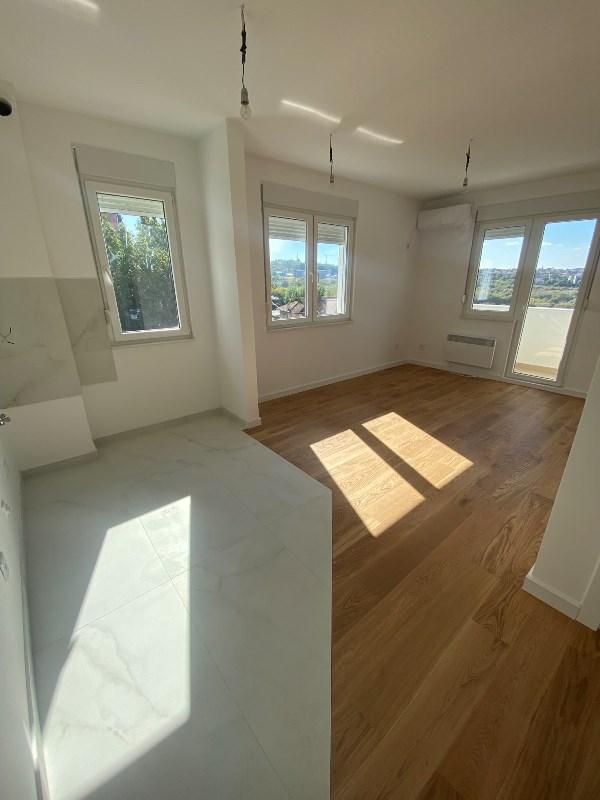 Jednoiposoban stan na prodaju, 38m2, 91.200€