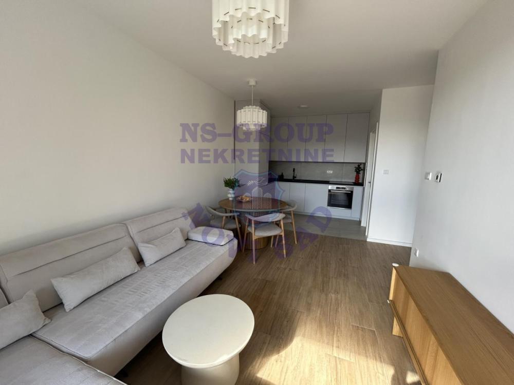 Četvorosoban stan na prodaju, 76m2, 231.750€