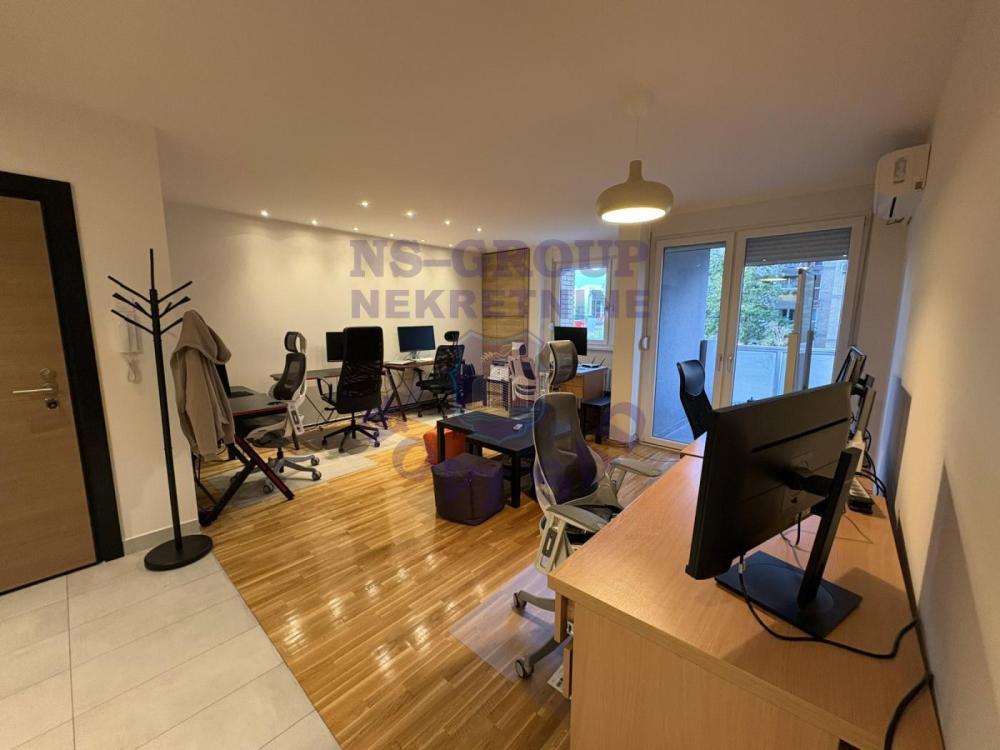 Dvosoban stan na prodaju, 54m2, 194.700€