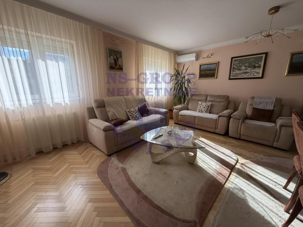 Četvorosoban stan na prodaju, 108m2, 343.730€