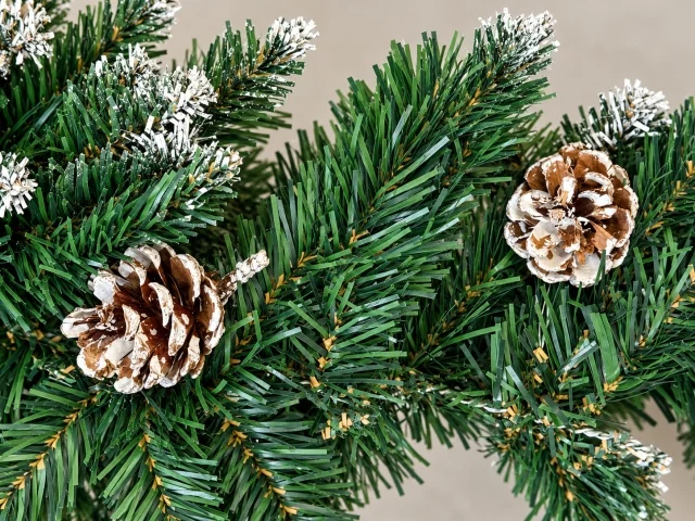 Novogodišnja girlanda Snow Pine 280 cm ( LOW-SGP-280 )