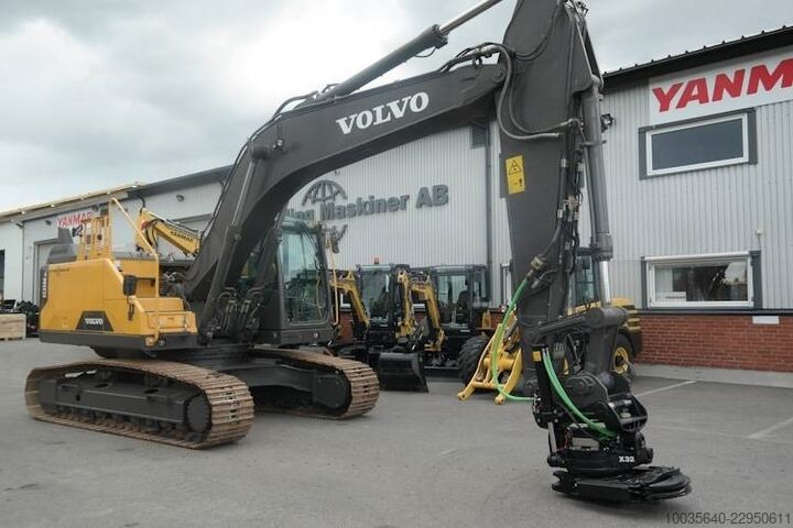 Lančani bager
Volvo EC250 ELn