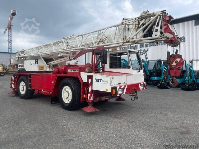 Mobilna dizalica
Liebherr LTM 1025