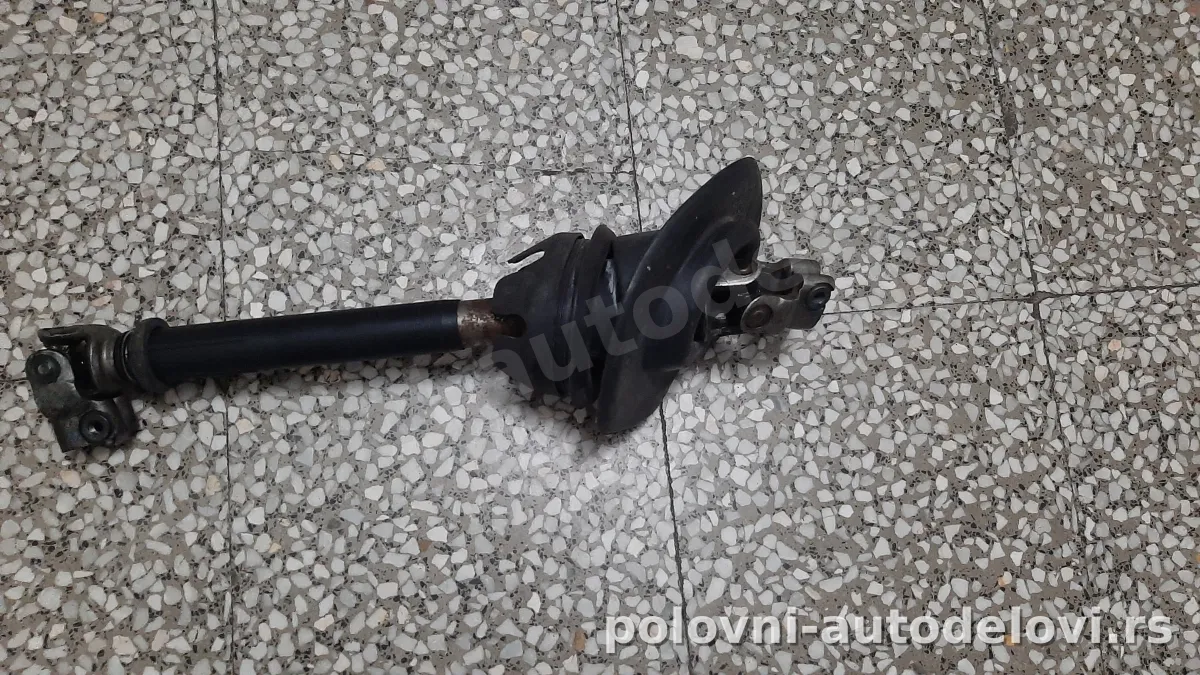 Srednje vratilo upravljackog stuba Audi Q5