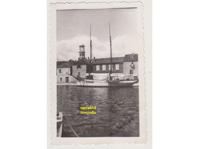 FOTOGRAFIJA 1936g.pristaniste u Star. Kastelu,M.J.Mitic