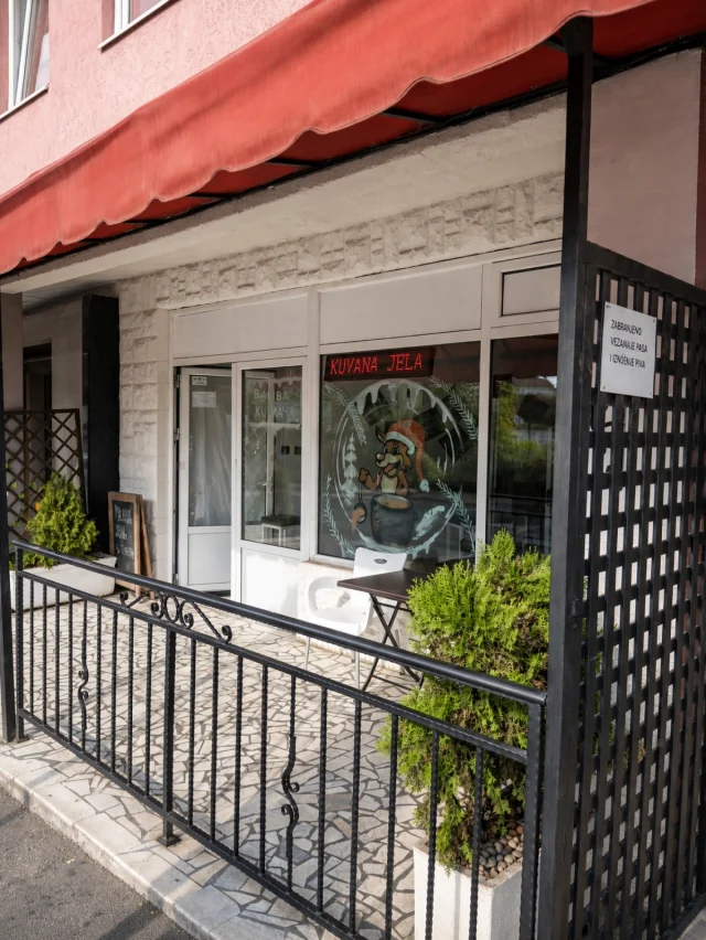 Izdaje se potpuno opremljena pekara na Ceraku, 91 m², 2.000 € mesečno