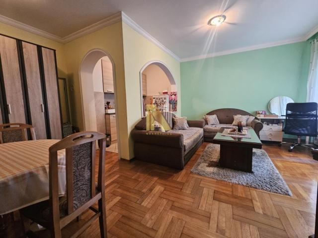 Socijalno, uknjižena garsonjera 30m2