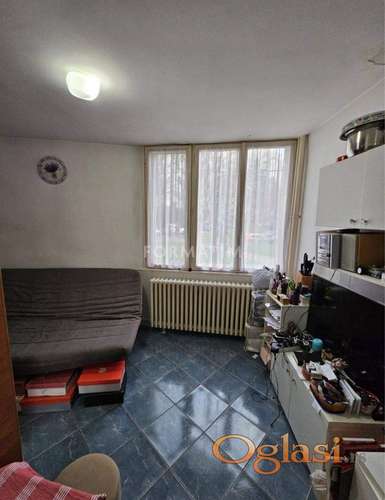 Garsonjera u centru grada ID#2983
