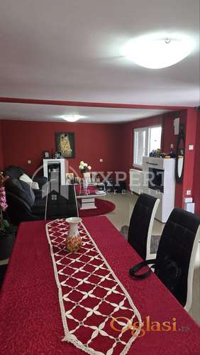 Izdaje se vila u naselju Prosek, 375m2