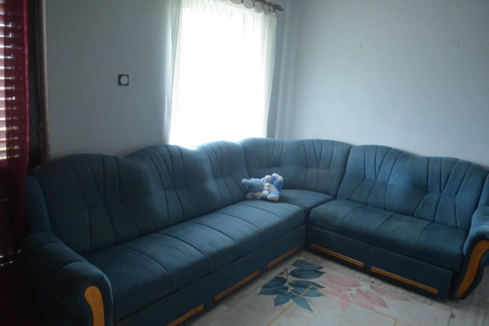 Useljiva kuca sa 6.5 ari placa na 3 etaze
