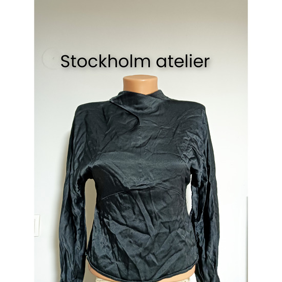 Stockholm atelier crna bluza vel 34