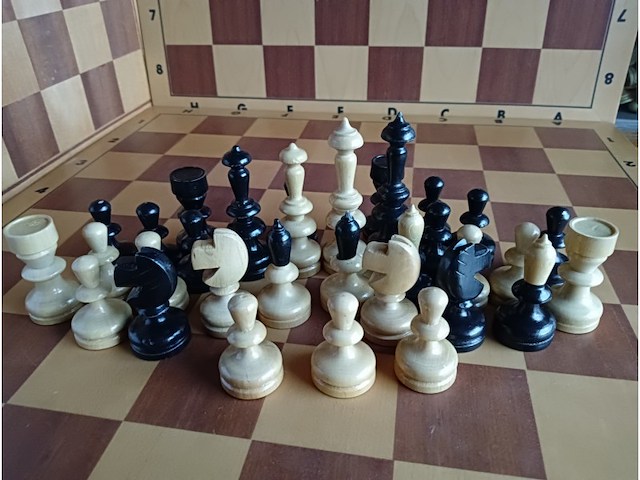 Sahovske Figure Subozan Yugoslavia