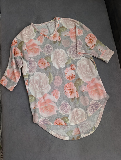 Cvetna bluza S, M RASPRODAJA ⚡