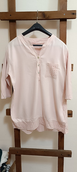 Puder roze bluza