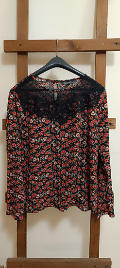Primark cvetna bluza
