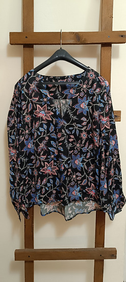 Tokito cvetna bluza