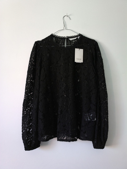 B.YOUNG cipkana bluza 34/36