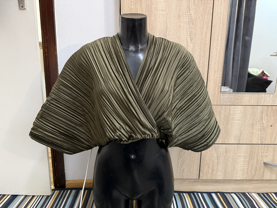 Zara predivna plisirana bluza XS S M