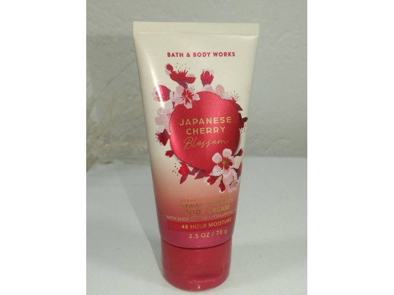 Bath and body works Japanese cherry blossom body cream