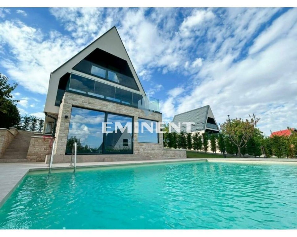 Kuća, Beograd – Boleč | Izdavanje · 200m² · 3.000€