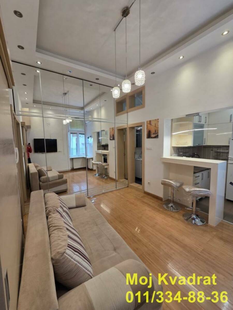 Jednoiposoban stan, Beograd – Cvetni Trg | Izdavanje · 32m² · 790€
