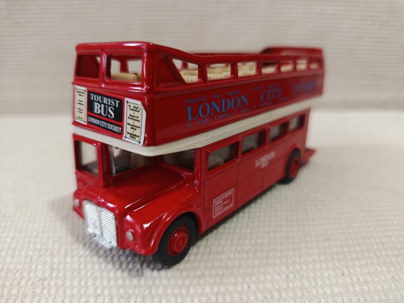 LONDON BUS, WELLY
