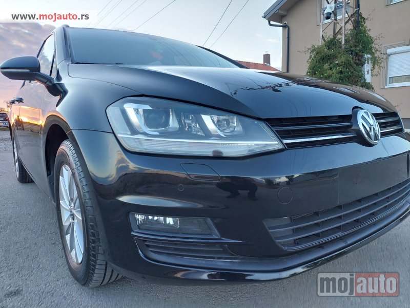 VW Golf 7 1.6TDI NAWI XSENON KAO NOV