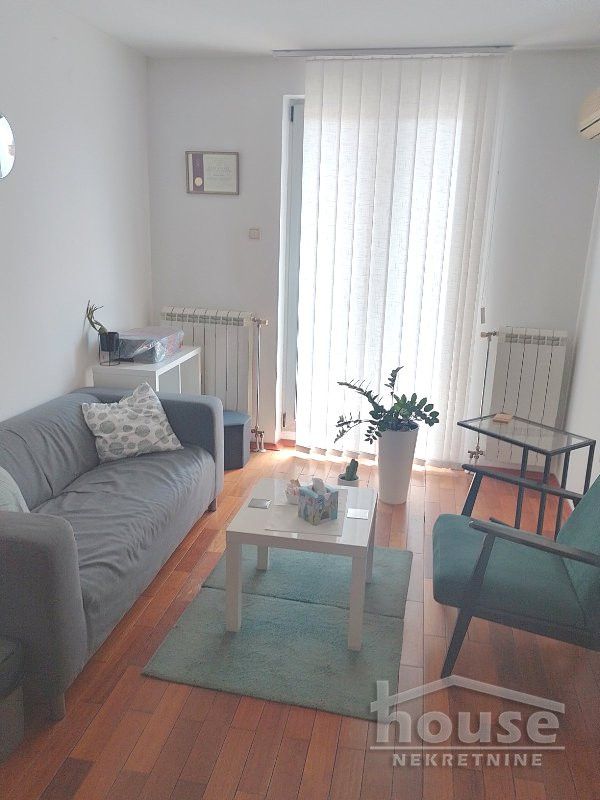Jednosoban stan na prodaju, Bulevar Oslobođenja, Novi Sad, 28m², 3. sprat, 109.000 €